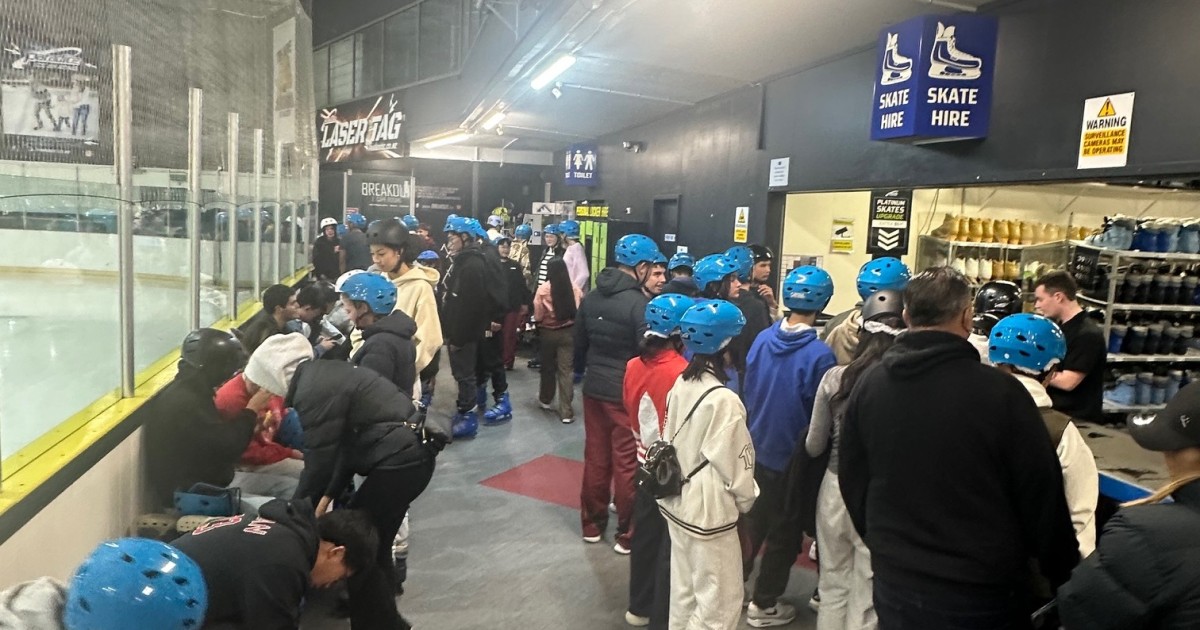 Weekend Group Boarding Activity – Ice Skating - King's College