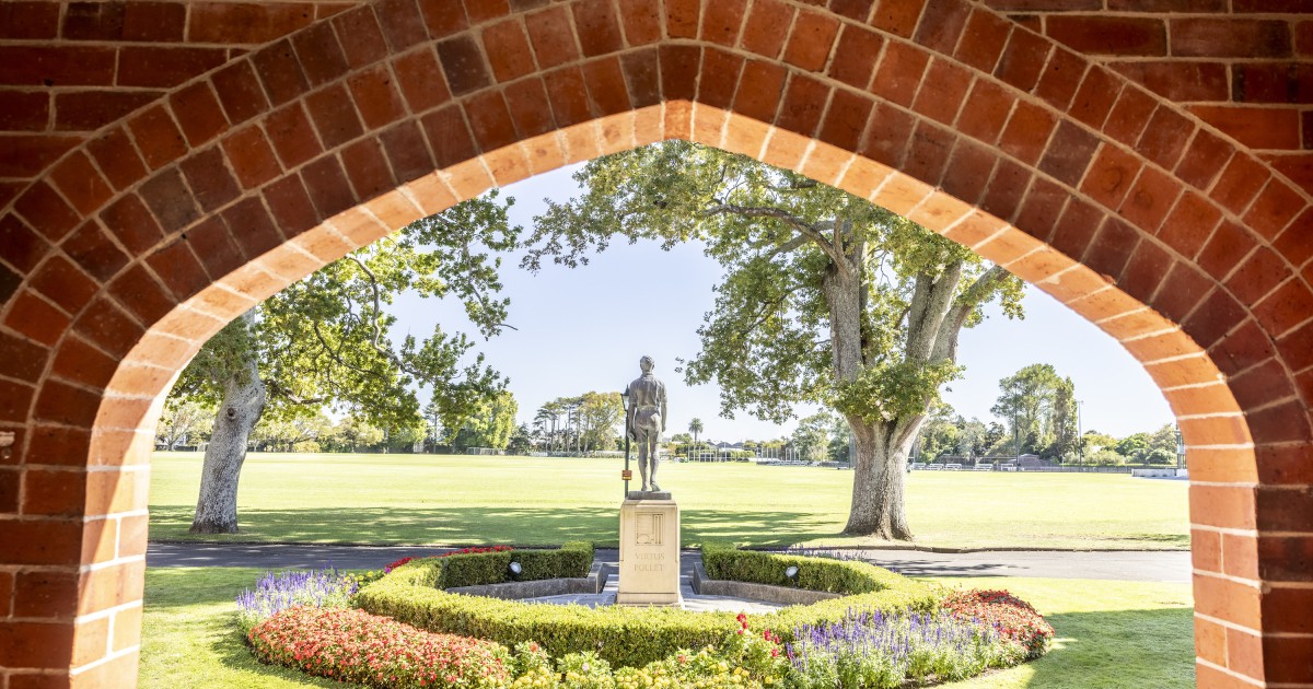 Campus Tour - King's College